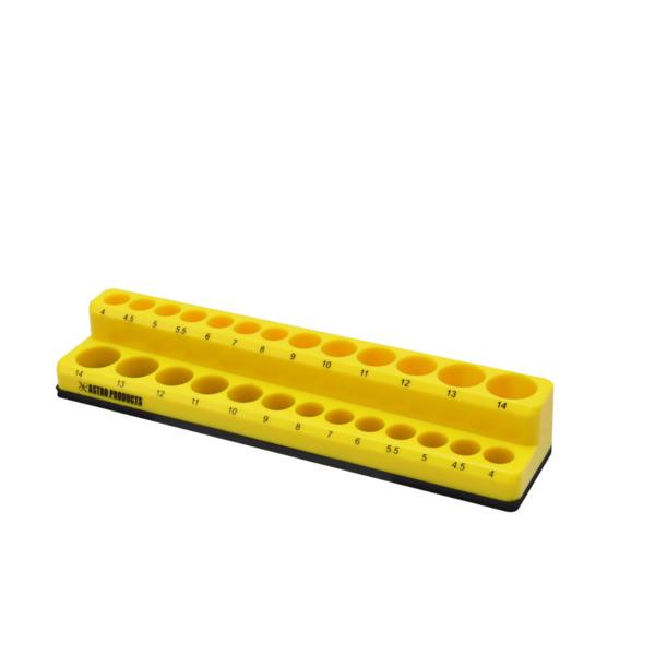 ■AP 1/4DRマグネットソケットトレー 2003000011746の特長●差込角1/4DRサイズ用のソケット収納トレーです●サイズ印字付きで、取り出す時や片付け時も分かりやすくなっています●底にマグネットが付いているので、キャビネットや...