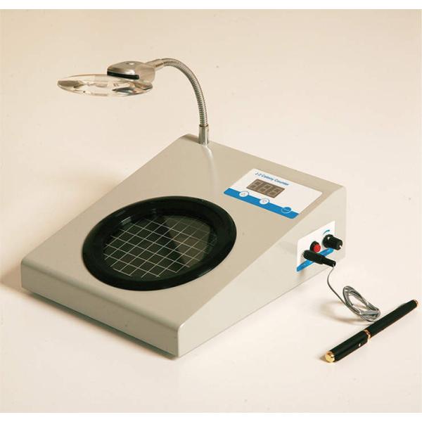 ■コロニーカウンター J-2の特長●ステージのLEDライトは、明るさをダイヤルで調節することができます。●観察用ルーペにもライトが付いており、大変見やすくなっています。●ペンを押すとビープ音が鳴り、カウント間違いを防ぎます。●カウント間違い...