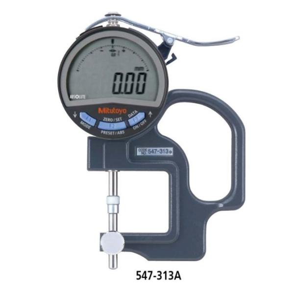 ■レンズメータ 547-313Aの特長●凹凸レンズ、又は平面の厚さ測定が出来るダイヤルシックネスゲージです(測定子、アンビル：焼入鋼製)●平面の厚さを測定する場合は、アンビル部を差し替えて使用します●球面測定子付き●目量/最小表示量(mm)...