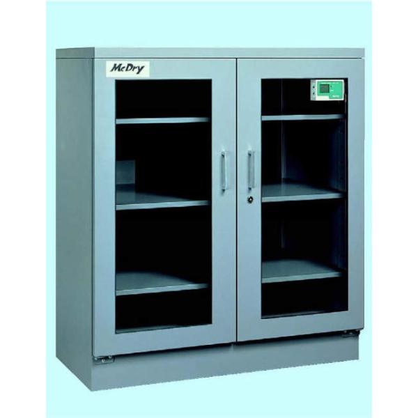 ■全自動式超低湿ドライボックス Mc DRY 超低湿型 MCU-580Aの特長●超低湿2%rh(扉の開閉頻度1〜2時間に1回程度)。●扉には透明ガラス、マグネット、鍵が付いています。●棚板は移動ができ、耐荷重は1枚につき50kgです。●1M...