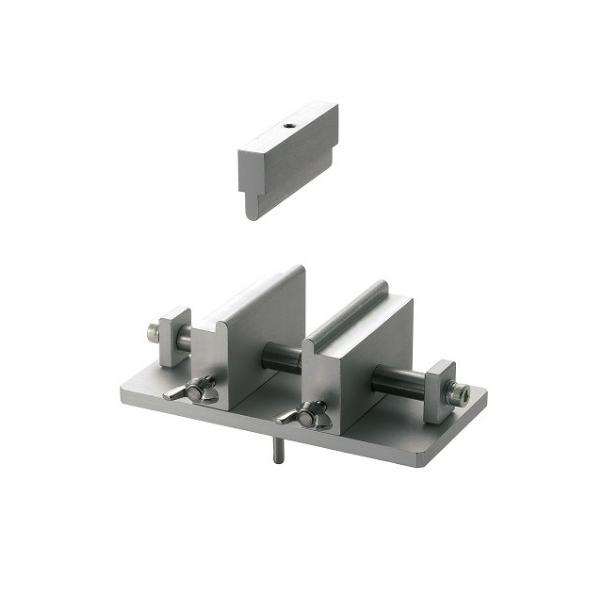 ■FRT用3点折り曲げ FR TP 60の特長●食品用食感硬さ試験機(レオメーター)FRTSシリーズ用の専用治具です※治具のみの販売ページです●長いサンプル、平らなサンプルを折り曲げる際の力の測定に使用できます●サンプル例：棒状の野菜・菓子...