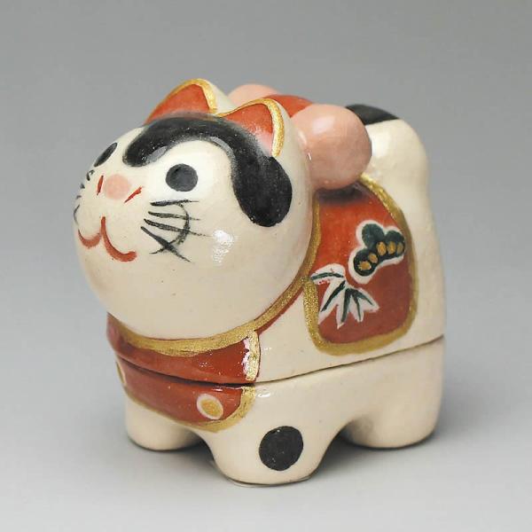 【楽入窯より直送】楽入窯の商品は同梱でお届けいたします。別の窯元の商品は別送料となります。伝統の犬をかわいく表現いたしました。【サイズ】7.2cm ×4.0cm×高5.8cm木箱入　【ご注意】在庫切れの場合、納品までお日にちを頂戴する場合が...