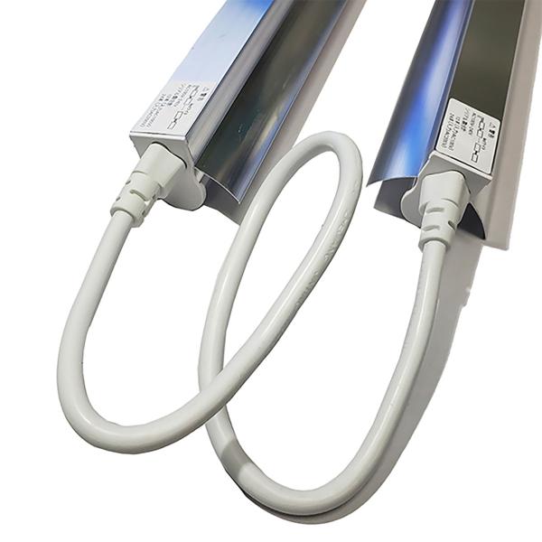 LED BAR 475 &amp; LED UV LIGHT専用の連結ケーブルです。長さ：約50cm (コネクタ含む）