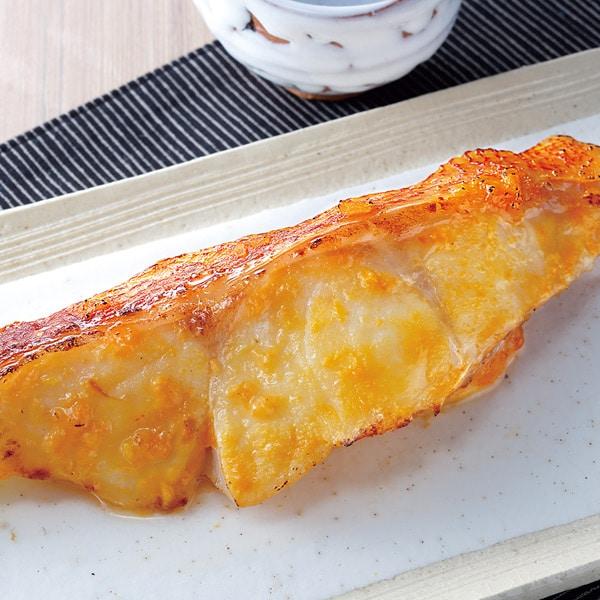 ●送料：1100円（冷凍便でのお届け、送料は別途頂きます）麹の甘み引き立つめぬきの味噌漬け。●セット内容／（約90g×3切）×3袋●賞味期限／製造日から冷凍1年●加工地／日本●原材料／めぬき（デンマーク又はドイツ産）、米みそ、砂糖、米麹、食...