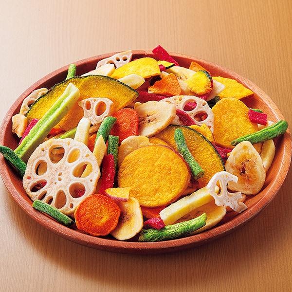 ●送料：880円（通常）8種類の野菜とバナナの健康チップス。●セット内容／150g×8袋●賞味期限／製造日から常温6ヵ月●加工地／日本●原材料／バナナチップス（バナナ（フィリピン）ココナッツオイル、砂糖）、ココナッツオイル、混合野菜チップ（...
