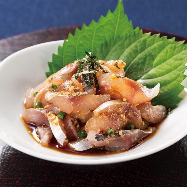 ●送料：1100円（冷凍便でのお届け、送料は別途頂きます）鮮度抜群！天然の真あじのたたき！●セット内容／（あじ60g、たれ15g、ごま1.5g、のり0.3g）×8袋●賞味期限／製造日から冷凍6ヵ月●加工地／日本●原材料／【あじたたき】真あじ...