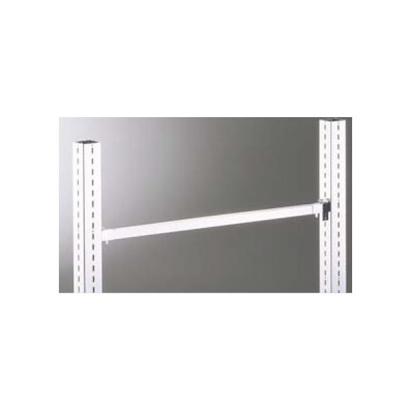 サポート（スリット柱・棚柱）やブラケット（棚受）、ハンガーパイプやフックなど店舗内での商品ディスプレイには欠かすことのできないプロ仕様の商品です。