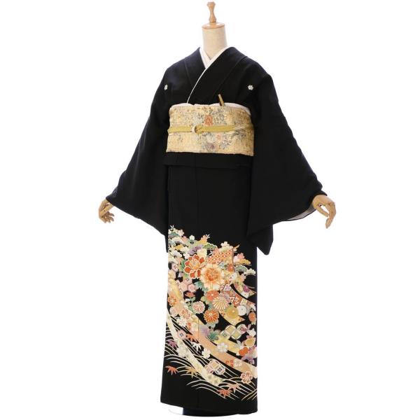 黒留袖レンタル　LLサイズ〜品のあるお母様の装い〜☆帯合わせもご好評を頂いています☆■対応身長　サイズ:155cm-165cm　19号-25号くらいまで ■裄丈:約74cm 前巾:約32cm 後巾:約38cm 衽:15.5cm ヒップ:12...