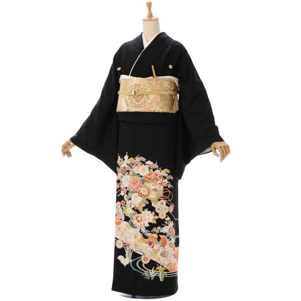 黒留袖レンタル　LLサイズ〜品のあるお母様の装い〜☆帯合わせもご好評を頂いています☆■対応身長　サイズ:155cm-165cm　19号-25号くらいまで ■身丈:約164cm 裄:約74cm 前幅:約32cm 後幅:約38cm 衽:15.5...