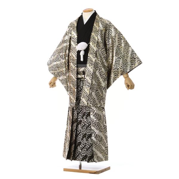 成人式・卒業式　男性袴フルセットレンタル■対応身長　155〜160cm前後■標準ウエスト　60〜100cmまで■サイズ　（約）羽織・着丈:約90 裄丈:約73 袖丈:約52 袴丈:約87（cm）■色柄　羽織/着物:金銀黒鱗 袴:金銀黒鱗袴■...
