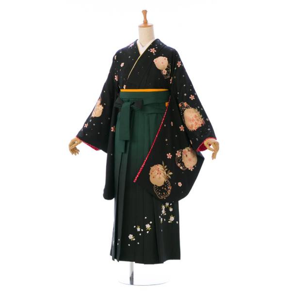 ☆卒業袴　レンタルセット☆R1023_E-H055-26-7 【対応身長・洋服サイズ】■草履使用:162〜165cm前後　■洋服サイズ：7号〜13号くらいまで■裄:約68cm　袴丈:約99cm■色/柄　着物：黒地 切箔に桜　・       ...