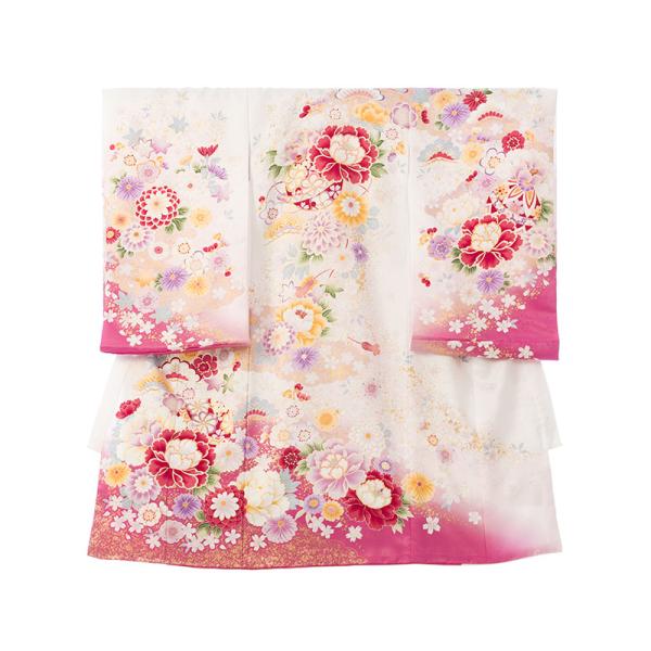〔産着レンタル〕フルセット■色/柄　  白/ピンクぼかし　鞠に四季花　金彩■生地　　表地：化繊　裏地：化繊■付属品　　着物＋長襦袢、帽子、よだれかけ、お守り簡単な着せ方のマニュアル※小物類の色柄形は、e-きものレンタルスタッフがコーディネー...