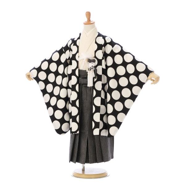 七五三レンタル　男児5才羽織:黒/白　ドット　 着物:白金地 　袴:黒銀　縞 ■表地/裏地：ポリエステル100％　■羽織丈:約66cm　肩裄:約50cm　袖丈:約54cm　袴丈:約57cm■対応身長:約105cm〜115cmくらい　<...