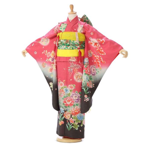七五三レンタル　女児7才着物色/柄：ピンク地　グレーぼかし　四季花に鞠■表地：ポリエステル100％　■裏地：ポリエステル100％　■■対応身長:115cm〜125cmくらい■身丈:約131cm■袖丈:約75cm■肩裄:約54cm<付属...