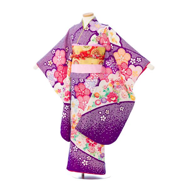 七五三レンタル　女児7才　[陽気な天使]紫地 桜菊と鞠■生地：化繊■身丈　132cm　袖丈　76cm　裄　52cm■対応身長　110cm〜120cm<付属品　七五三　女の子7歳　16点フルセット>１）　着物２）　刺繍又は無地半襟...