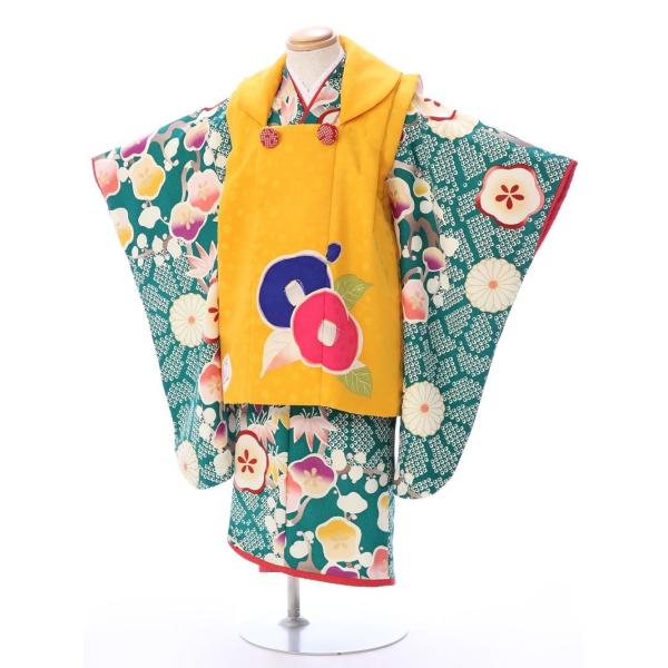 七五三レンタル　女児3歳　【芸艸堂】被布セット被布：山吹どっと地紋　ぼかし椿着物：グリーン鹿の子　松竹梅 UNSODO■表地/裏地：ポリエステル100％■着丈:約76cm　裄丈:約40cm　袖丈:約55cm　被布丈:約50cm■対応身長(約...
