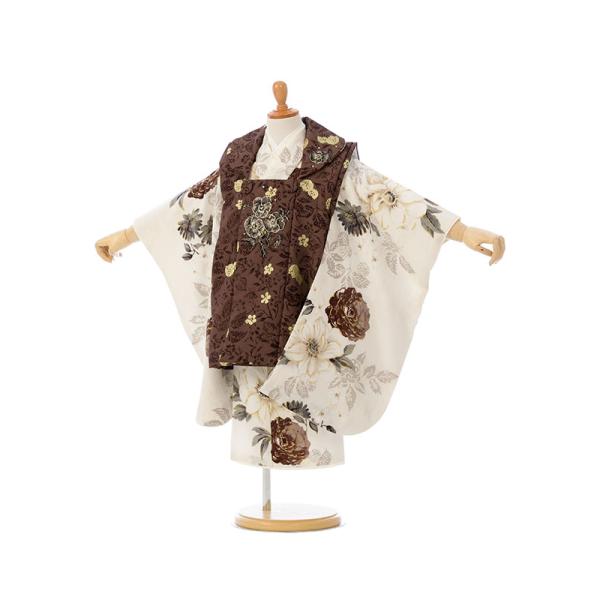七五三レンタル　3歳女の子　被布着物JILL STUART　ブランド被布:ブラウン　パンジー着物:白地　くちなし■対応身長:90〜100cm■サイズ:（約）身丈:76 裄:41 袖丈:56 被布丈:50（cm）■生地:化繊<付属品　七...