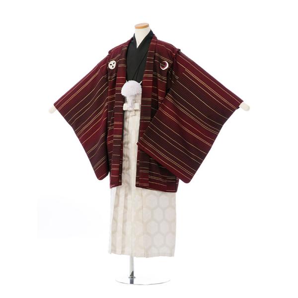 ☆ジュニア袴　レンタル☆卒業の晴れの日には紋付き袴姿で、思い出に残る1日に!!■対応身長:145〜150cm(約)羽織・着丈:80 裄:65 袖丈:55 袴丈:81(cm)※肩上げ済■色・柄羽織:赤　横段織着物:黒袴:白銀　亀甲紋■生地　化...