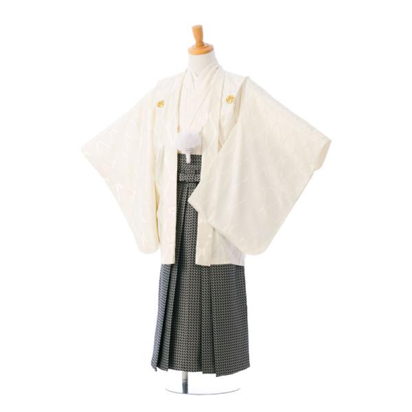 ☆ジュニア袴　レンタル☆卒業の晴れの日には紋付き袴姿で、思い出に残る1日に!!■対応身長:140〜145cm(約)羽織・着丈:79 裄:63 袖丈:58 袴丈:79(cm)※肩上げ済■色・柄羽織:白系着物:白系袴:黒袴　【ゆめかんざし】■生...