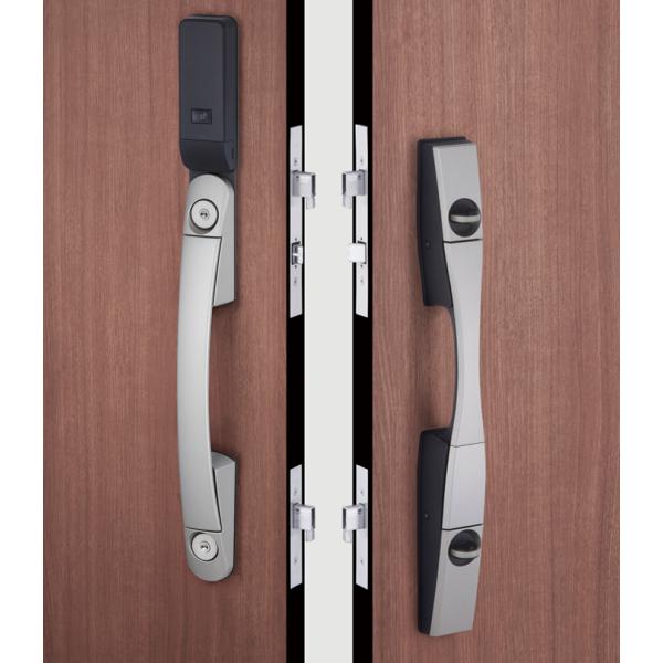 電池式電動サムターンユニット　PiACKIIIsmart◆扉厚可能範囲 ：33mm以上 〜 44mm以下◆バックセット ：51mm、64mm◆左右勝手 ：共通◆713タイプ◆寸法室外ユニット（上側）H161 × W58 × D27.5mm ...