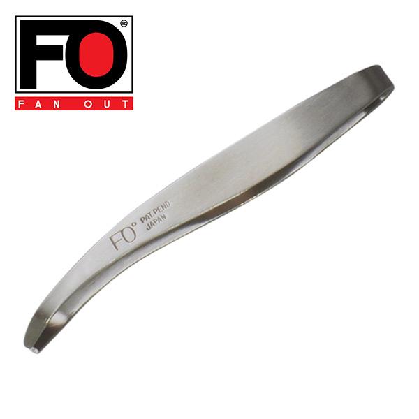 【送料無料】ファンアウト(FANOUT) FANOUT 毛抜(SS) 毛抜き 日本製 FOK017●本体サイズ：刃先幅：約2.0mm長さ：約8.4cm重量：約8.9g●材質：高品質ステンレス(SUS304 18Cr-8Niステンレス鋼材)●...