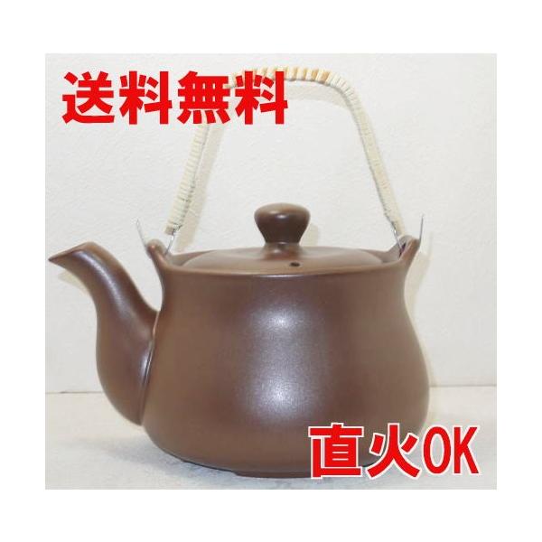 薬草を煎じるには陶器製土瓶が最適です。内容：新品（日本製）紙箱入土瓶本体×1 直火土瓶用ツル×１材質：超耐熱陶器（食品用容器安全検査済）生産地：常滑焼（愛知県）　サイズ：径18cm（次口含まず）高さ：15cmツル含まず　容量：約1.8リット...
