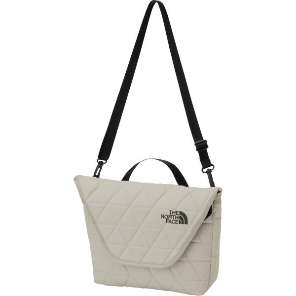 ザ・ノース・フェイス THE NORTH FACE ジオフェイスショルダー  NM72670　アウトドア　ガジェットの収納に便利なクッション性のあるショルダーバッグ。