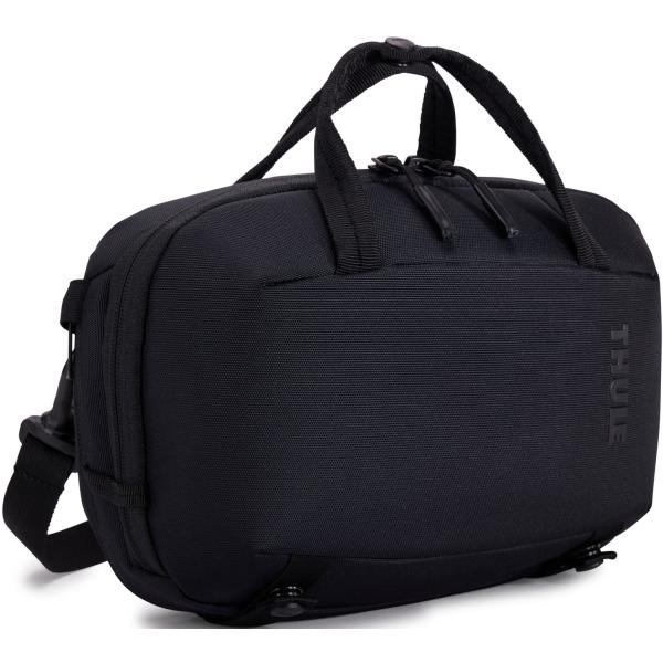 スーリー THULE THULE SUBTERRA 2 CROSSBODY BAG 5L 3205035　大胆でシンプルな外観と適応性の高い機能、配慮された収納を兼ね備えた、現代の旅行者に最適な製品です。