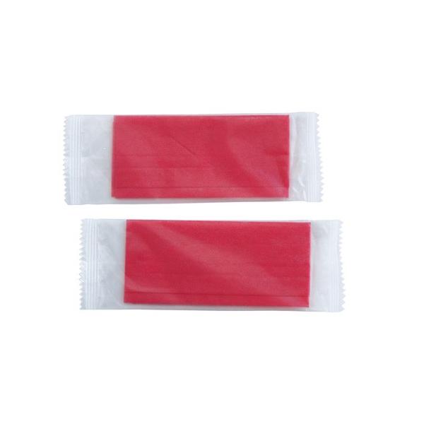 商品コード：2185021１本あたり8.91円■使い捨てのおしゃれなカラー不織布おしぼりです。■衛生的な使いきりの個包装タイプ。■包装はマットな質感の半透明フィルムです。サイズ：180mm×220mm（展開時）材質：不織布カラー：レッドタイ...