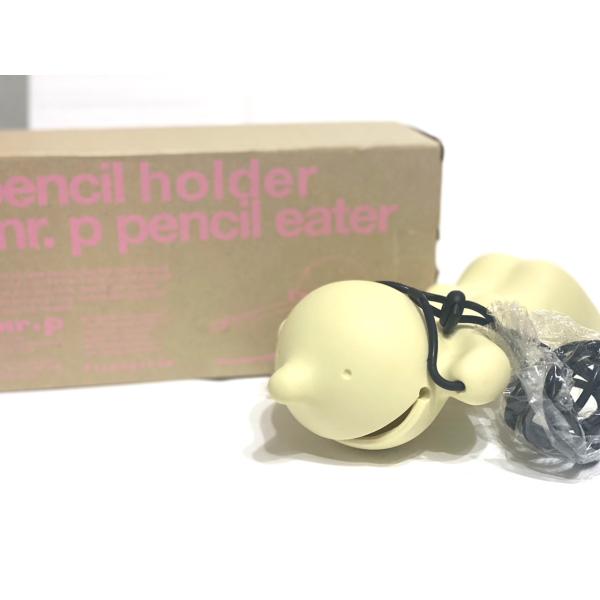 「Propaganda」は、1994年、タイのテレビコマーシャルの製作会社に勤めていたデザイナー2人を含む4人によって設立されました。彼らは、日常生活で使う身近な製品を形に変えていく作業の中で、タイ人が持つ独特の茶目っ気とユーモアのあるもの...