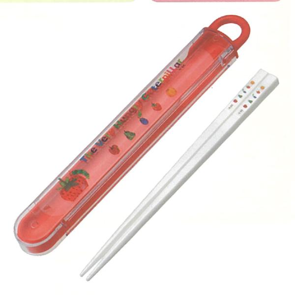 お子様に大人気！！「はらぺこあおむし」のランチシリーズ商品が好評発売中！こちらは、「ケース付き箸（いちご）」です。※食洗機、食器乾燥機は使用できません。新生活のご準備に、またプレゼントとしてもどうぞ。ケースサイズ：26×195×15mm、箸...