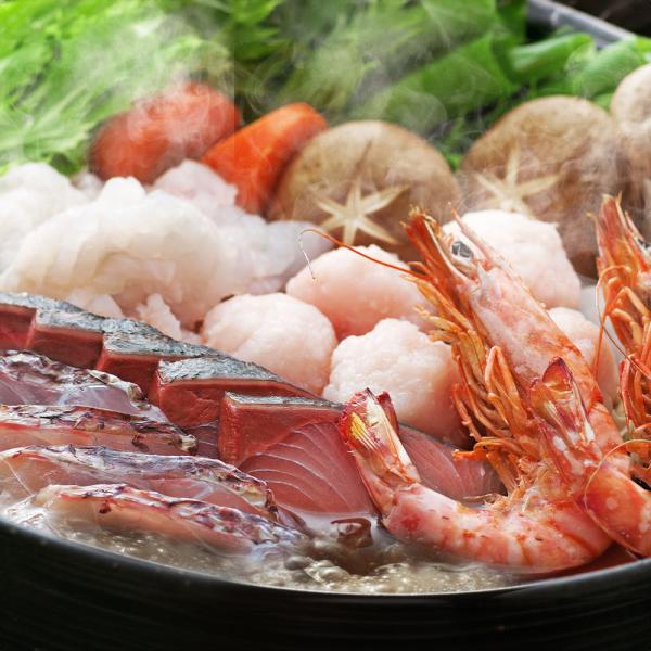大分県産の海鮮素材を贅沢に使った魚介出汁の効いた海鮮寄せ鍋セットです。ボリューム満点の鍋セットです。- 内容量：ブリ切身100g、真鯛切身100g、車海老×3尾、はも切身100g、はもすり身100g、和風スープ250g×1（※野菜はセットに...