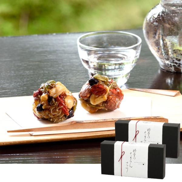 下鴨茶寮の「ちりめんナッツ」は料亭で味わう上品さを手軽にご自宅で楽しめる一品です。ナッツの香ばしさとちりめんの食感が絶妙にマッチした、一度食べたら忘れられない味わいをお楽しみいただけます。高級感あふれるパッケージが美しく、プレゼントや手土産...