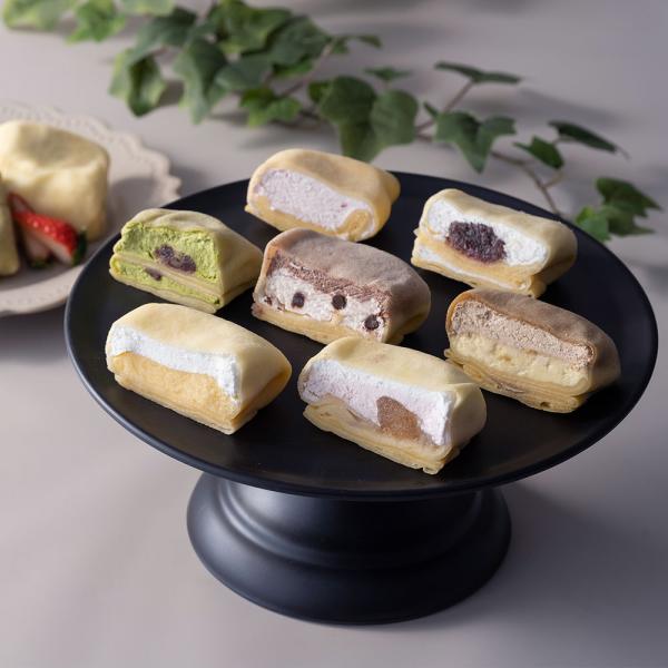 生地は和菓子屋ならではの大福のようなもちっとした食感を再現しております。その風味豊かなクレープ生地に、甘さ控えめのホイップクリームを包みました。７種類のクレープとバラエティ感のあるセット。