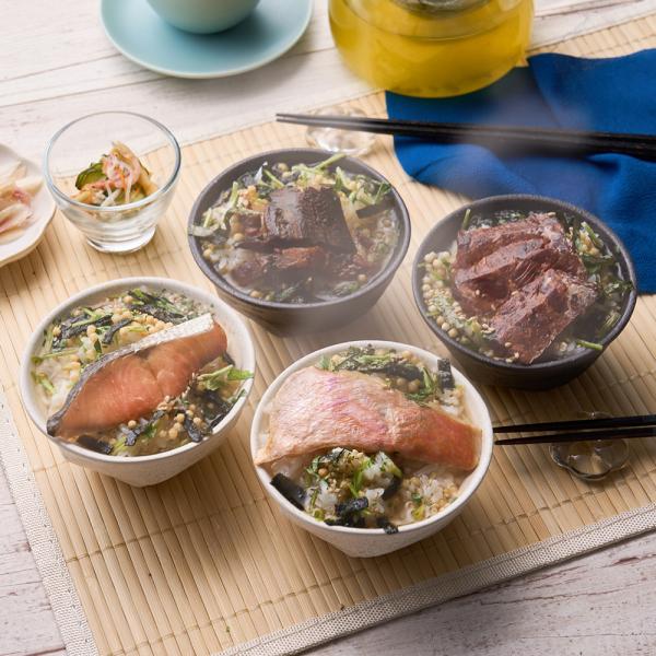 「専門店や料亭で味わうお茶漬けをご家庭で」というコンセプトで作られたこの商品は、ファーストフードのように手軽で気軽に食べられるよう工夫された本格だし茶漬け。お湯とご飯さえあれば簡単にご自宅や野外で本格的なお茶漬けが味わえます。