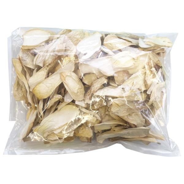 食物繊維を豊富に含むエリンギを、使いやすいよう縦方向にスライスし乾燥しました。クセのないやさしい甘みと、エリンギ特有のしっかりとした歯ごたえが特長です。炒め物やスープ、炊き込みご飯など、さまざまな料理に手軽にお使いいただけます。エリンギには...