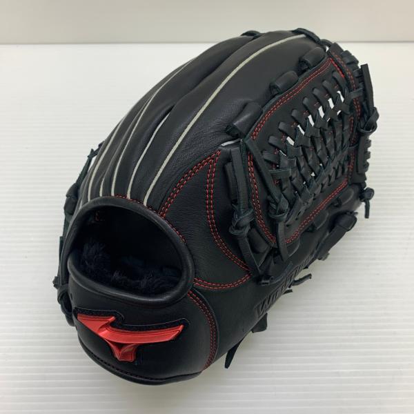 ※値引き、値下げ交渉は一切対応不可です。ご了承下さい。※当店では型付け等の加工は行っておりません。【商品情報】 ■メーカー:ミズノ MIZUNO ■型番:1AJGS27810 ■重さ(約):654g ■サイズ(人差し指先端〜手首まで約):2...