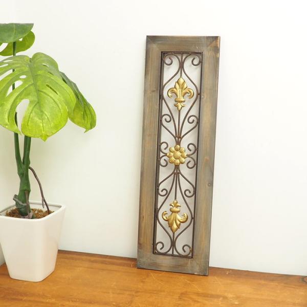 ●ウォールフルールドリス●ウッドとアイアンにキズやサビなどの加工を施し、アンティーク風に仕上げた壁飾り。●大きすぎず気軽に設置しやすいサイズ感です。玄関やリビング、空間をエレガントに演出するアイテムです。●インテリアのテイスト問わず、お部屋...