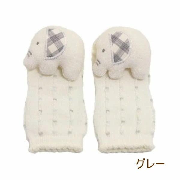 ●オーガニックフットトーイ　グレー●オーガニックコットンを使用した肌に優しい素材の靴下♪●自分の足で遊ぶのが大好きな赤ちゃん、動くとリンリン赤ちゃんの興味をそそります。●赤ちゃんにも安全な素材を使用したトーイはギフトにも◎▼サイズ等（約ｃｍ...