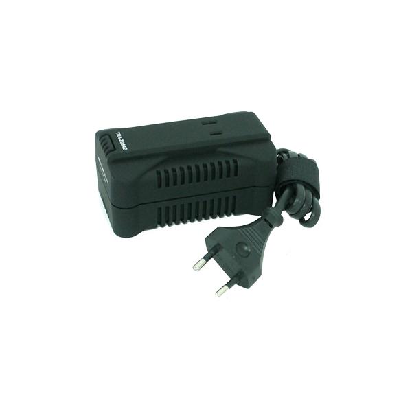 【 特 長 】● 110V〜130Vまたは220V〜240Vの電圧を100Vに変圧します。【 仕 様 】■ 入力電圧：110V〜130V／220V〜240V 50／60Hz（2ステップ自動切替え）■ 出力電圧：100V 50／60Hz■ 容...
