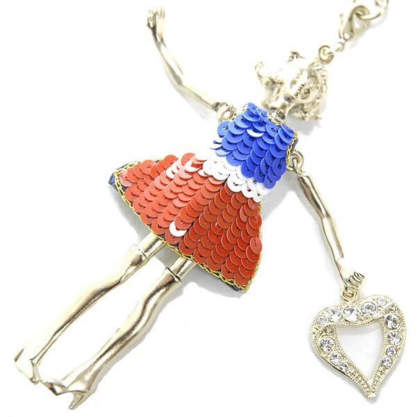 素材サイズ全長およそ41.5cmモチーフ(ローズ)：およそ7cmチェーン：ゴールド色セルバン　ギャゾット(Servane Gaxotte)のネックレスです。