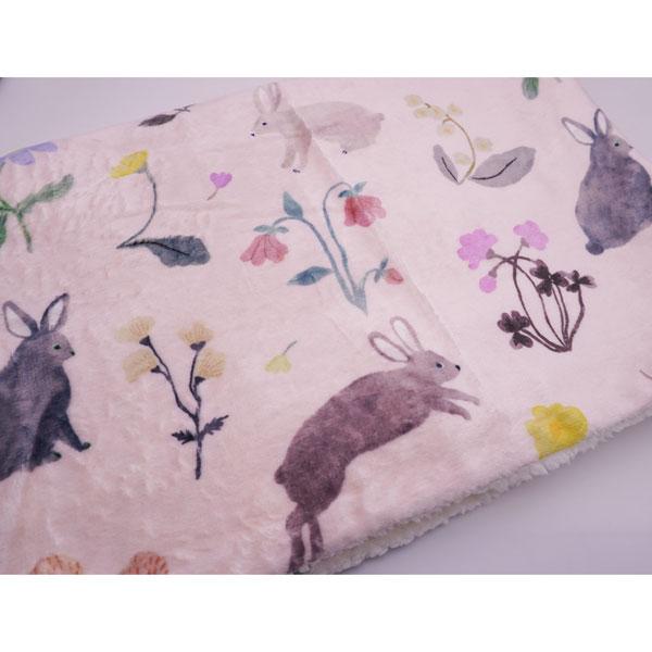 ブランケット　ひざ掛け　マイクロフランネル　冬の必須アイテム<BR>リラックスタイムやお仕事中、車内での移動中など防寒対策　持ち運びに便利お昼寝、読書中にあたっか。季節の変わり目のエアコン対策に73×100cm　ポリエステル　中...