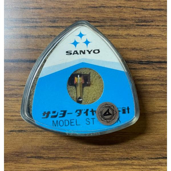 メーカー：サンヨー品番：ST-40DXカートリッジ：ＭＧ−４０Ｘ針圧：2.0〜2.5適用プレーヤー・ステレオシステム：DC-65X,DC-75X,DC-260,DC-350,DC-350X,DC-Z2000,DC-4700,DC-5500,...