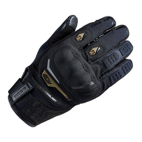 アドベンチャーコンセプトデザインに防水透湿素材をインサート。