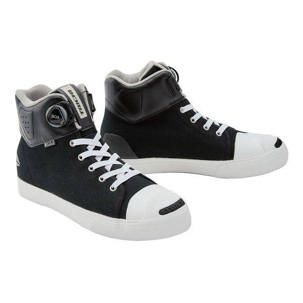 アッパー内部にTAICHIオリジナルの防水・透湿素材ドライマスターを採用