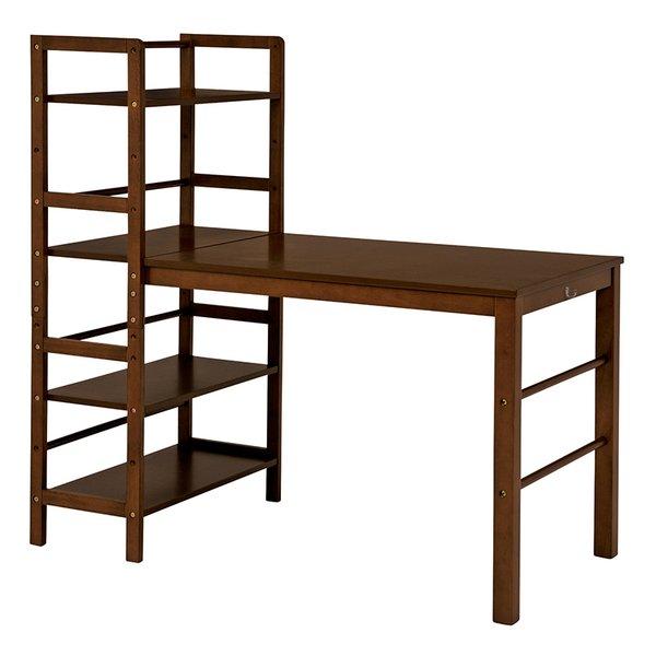 天然木を使用したデスク。ラックは可動棚なので書類に合わせて高さを変えられます。