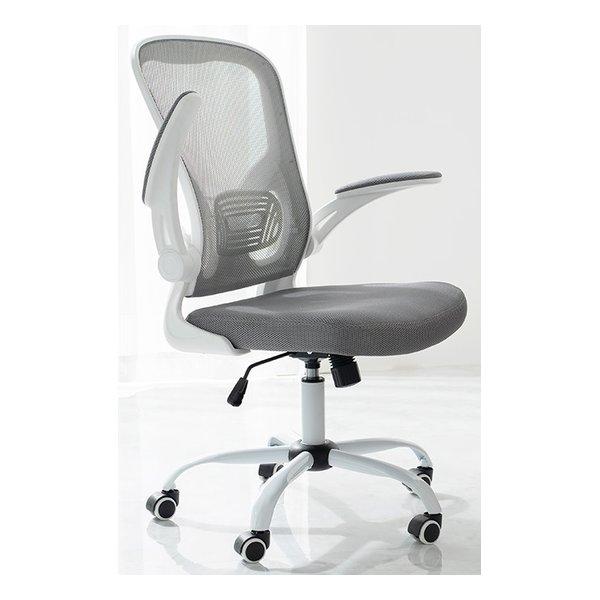 通気性の良いメッシュ生地を使用したオフィスチェア。肘にはクッションが付いた跳ね上げ式。