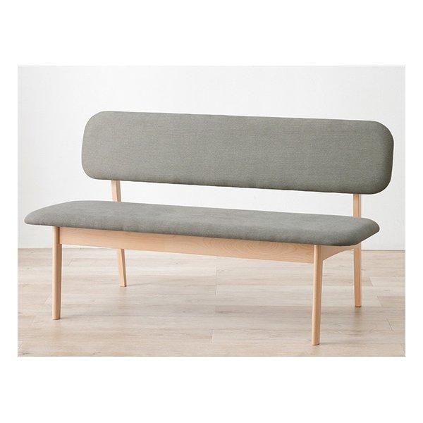 背もたれがついており広々くつろげるベンチソファ