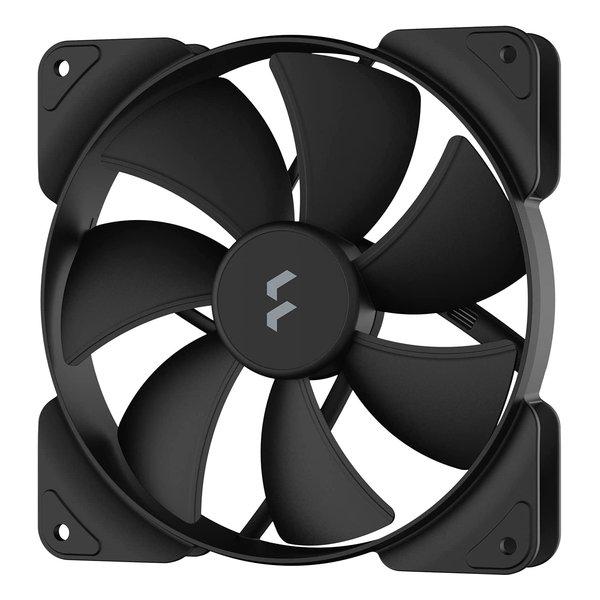 使いやすいシンプルなデザインと、デイジーチェーン接続に対応したPWMケースファン。