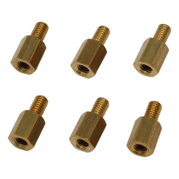 マザーボードをケースに固定する際にネジ穴になるスペーサー